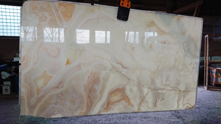 Onyx Bianco - kamień, płyta, slab do podświetlenia - SalonMarbella.pl
